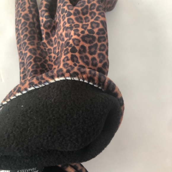 Cejon | Accessories | Cejon Velvet Gloves Leopard Thin Fleece Lining ...